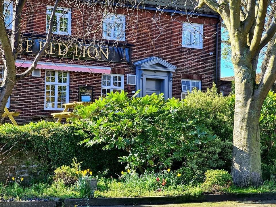 The Red Lion - Traditional British Pub | Earsdon